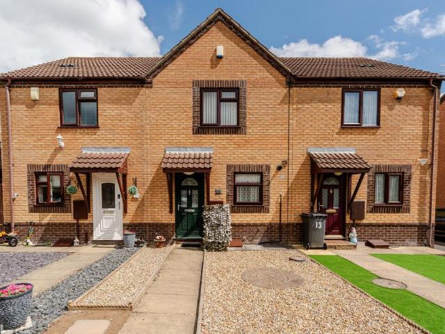 2 bedroom terraced house for sale