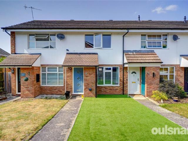 2 bedroom terraced house for sale