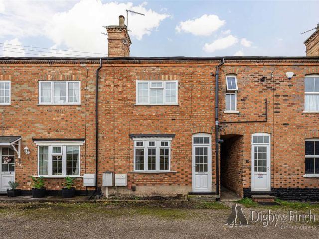 2 bedroom terraced house for sale