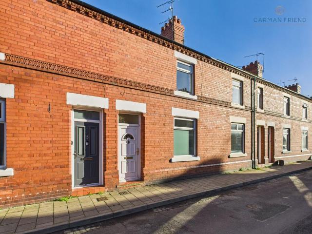 2 bedroom terraced house for sale