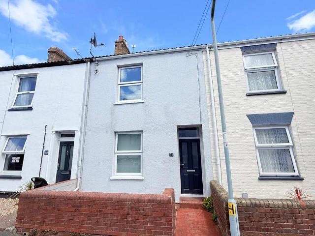 2 bedroom terraced house for sale