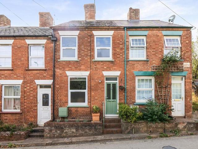 2 bedroom terraced house for sale