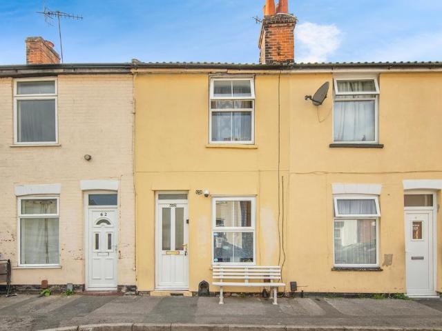 2 bedroom terraced house for sale