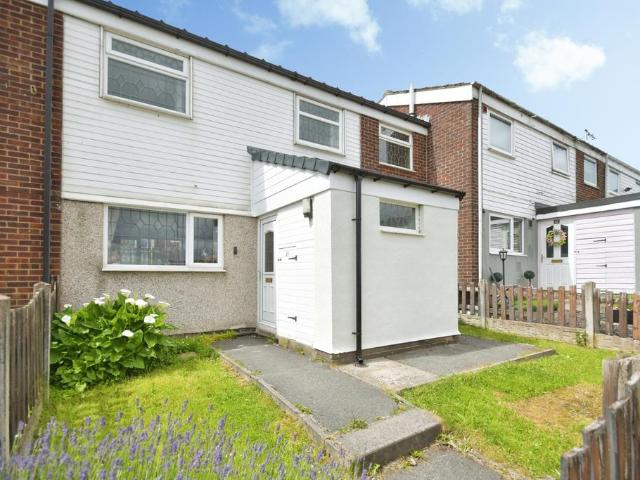 2 bedroom terraced house for sale