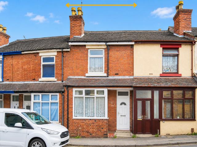 2 bedroom terraced house for sale