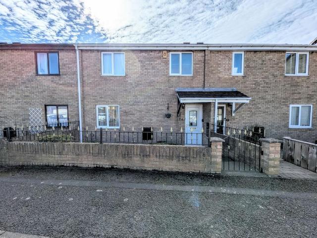 2 bedroom terraced house for sale