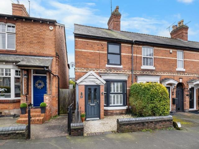 2 bedroom terraced house for sale