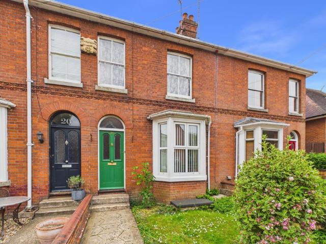 2 bedroom terraced house for sale