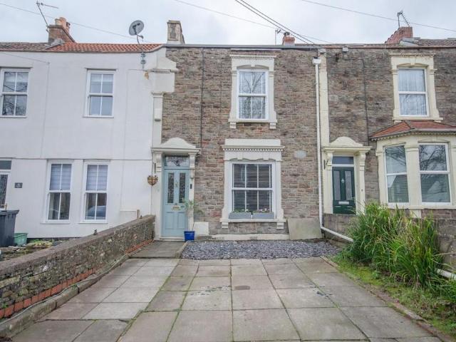 2 bedroom terraced house for sale