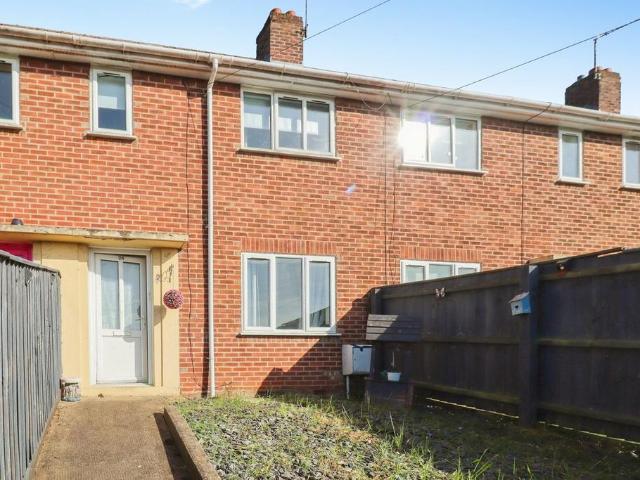 2 bedroom terraced house for sale