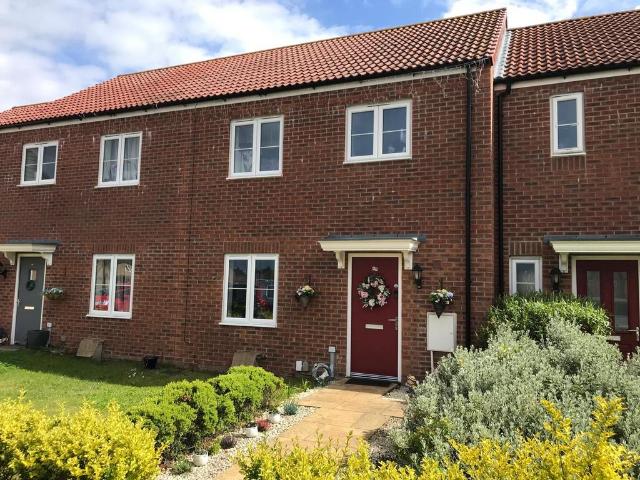 2 bedroom terraced house for sale