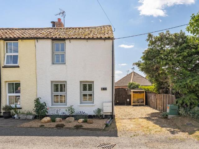 2 bedroom terraced house for sale