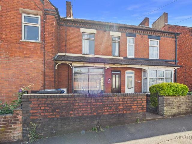 2 bedroom terraced house for sale