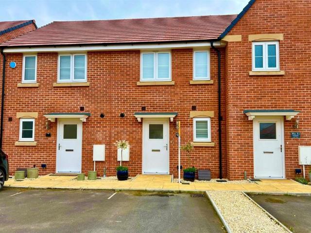 2 bedroom terraced house for sale