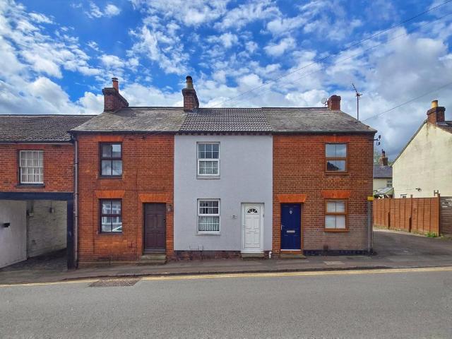 2 bedroom terraced house for sale
