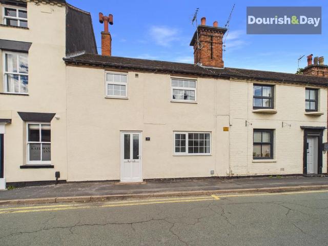 2 bedroom terraced house for sale