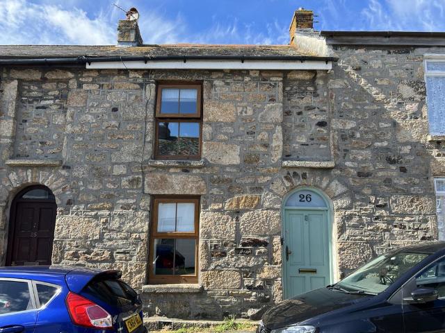 2 bedroom terraced house for sale