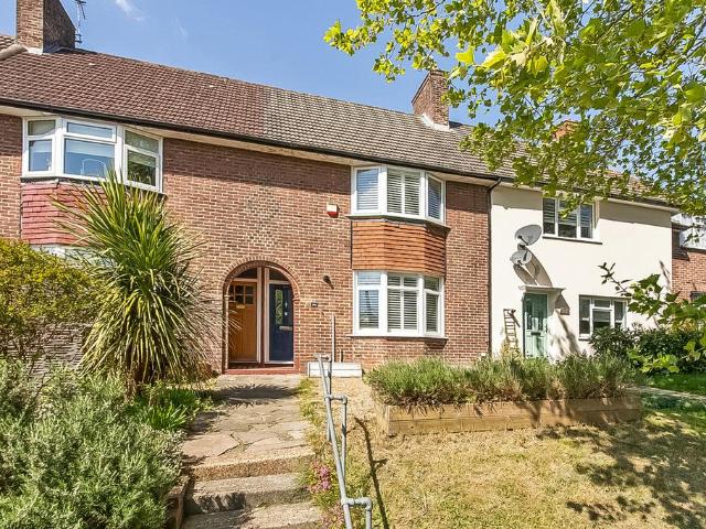 2 bedroom terraced house for sale