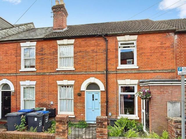 2 bedroom terraced house for sale