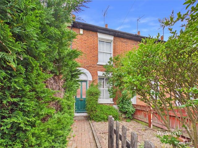 2 bedroom terraced house for sale