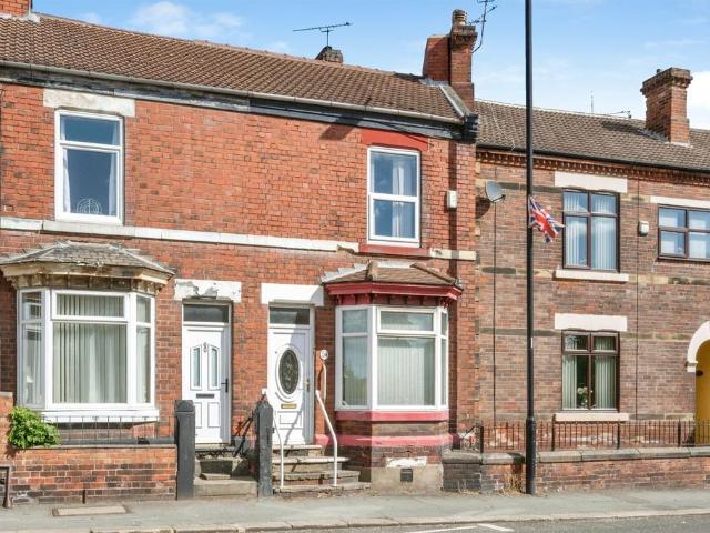 2 bedroom terraced house for sale