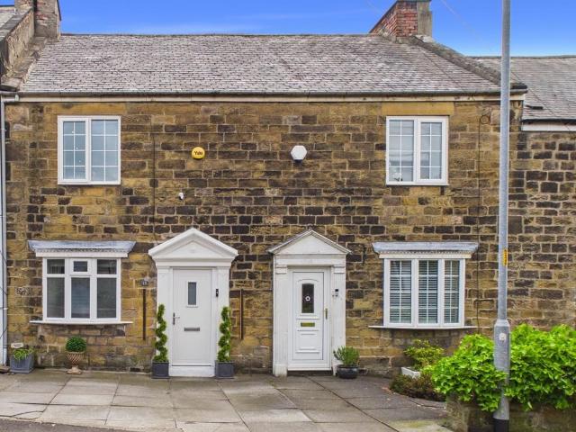 2 bedroom terraced house for sale