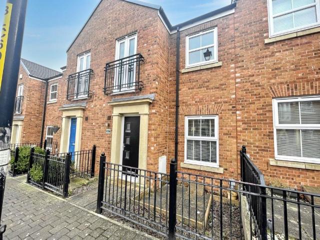 2 bedroom terraced house for sale
