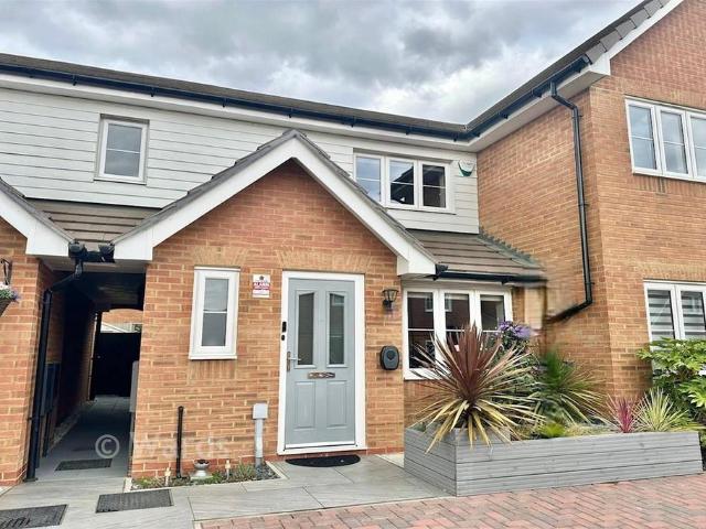 2 bedroom terraced house for sale
