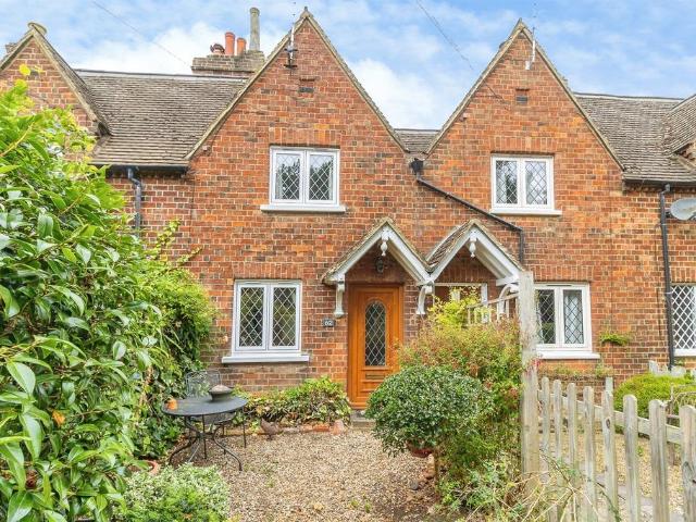 2 bedroom terraced house for sale