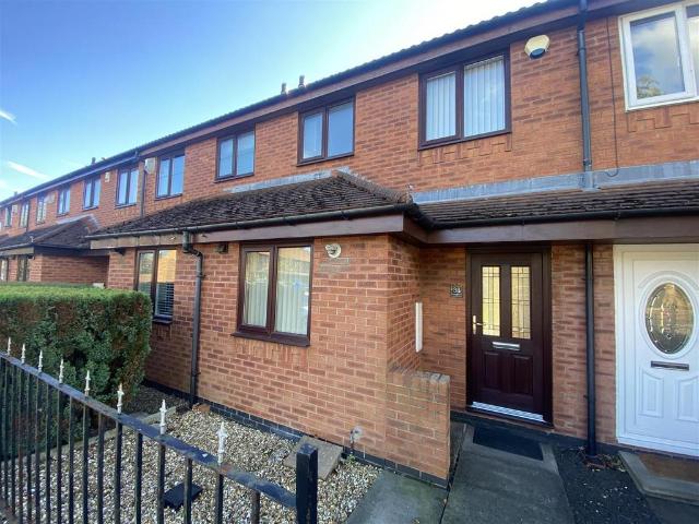2 bedroom terraced house for sale