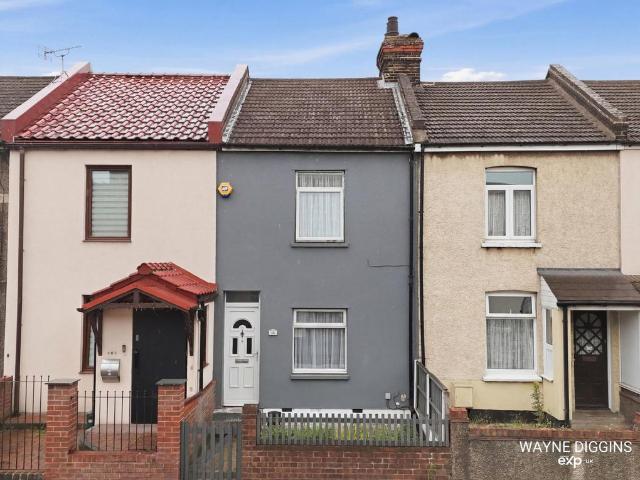 2 bedroom terraced house for sale