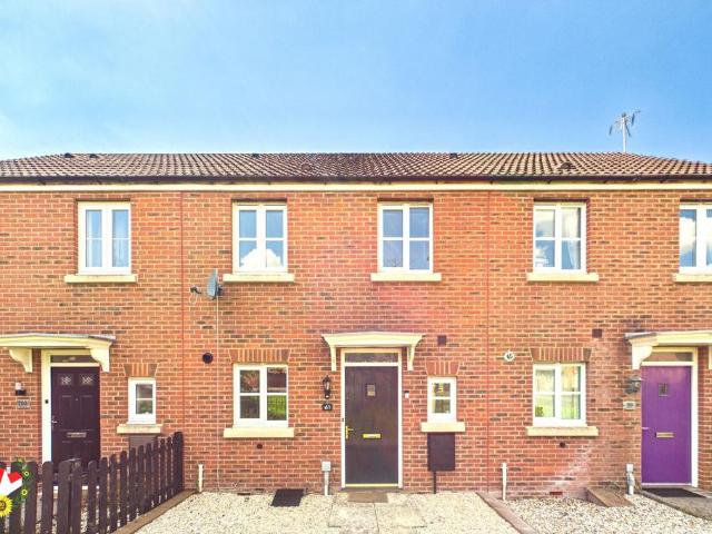 2 bedroom terraced house for sale