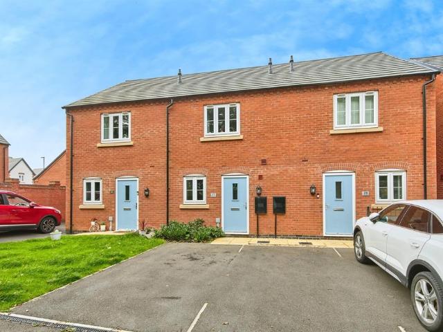 2 bedroom terraced house for sale