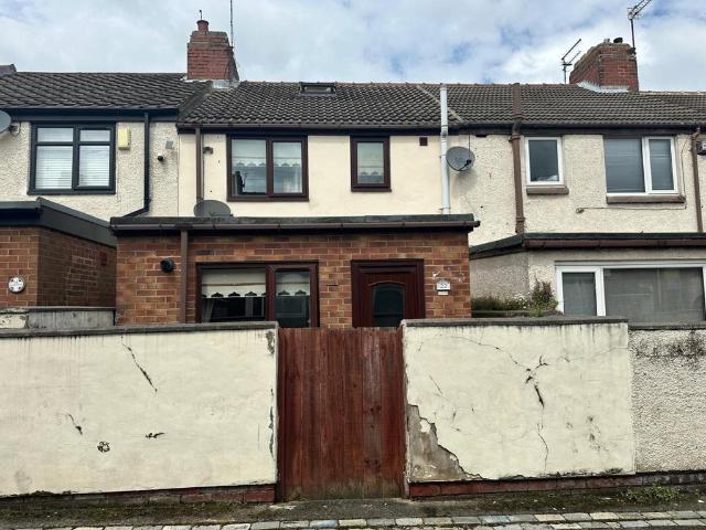 2 bedroom terraced house for sale