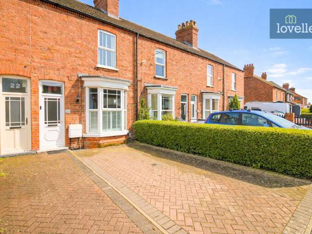 2 bedroom terraced house for sale