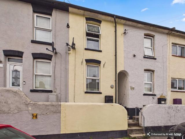 2 bedroom terraced house for sale