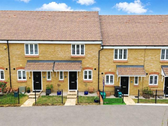 2 bedroom terraced house for sale