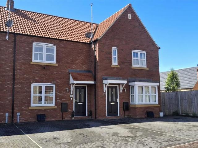 2 bedroom terraced house for sale