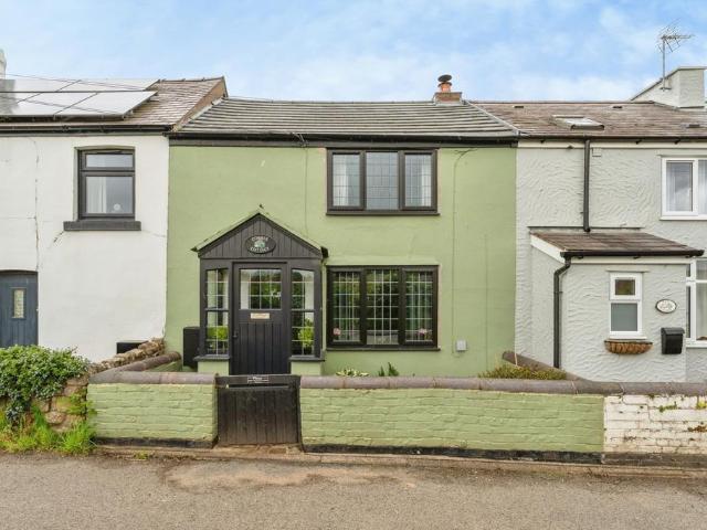 2 bedroom terraced house for sale