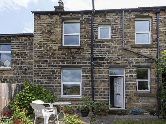 2 bedroom terraced house for sale