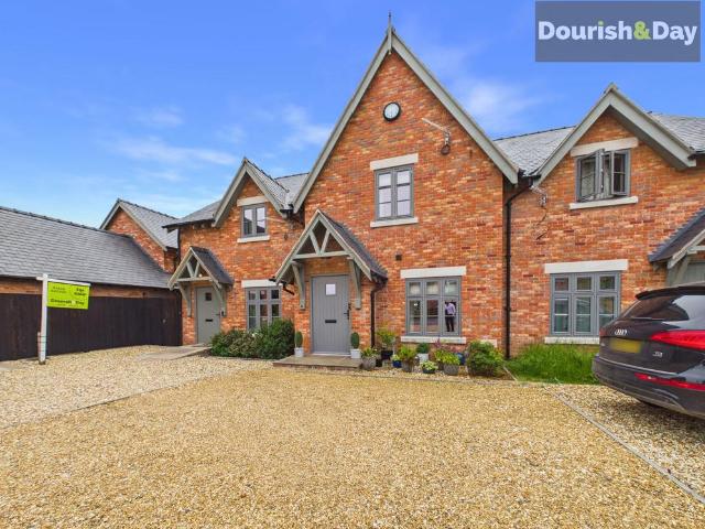 2 bedroom terraced house for sale