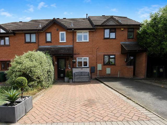 2 bedroom terraced house for sale