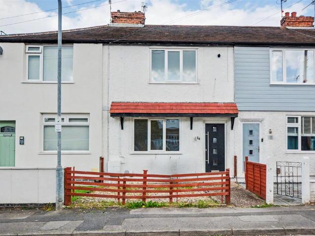 2 bedroom terraced house for sale