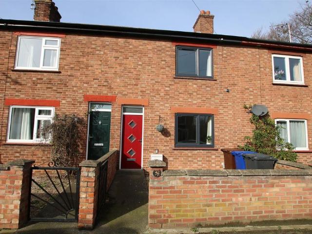 2 bedroom terraced house for sale