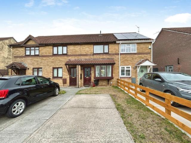 2 bedroom terraced house for sale