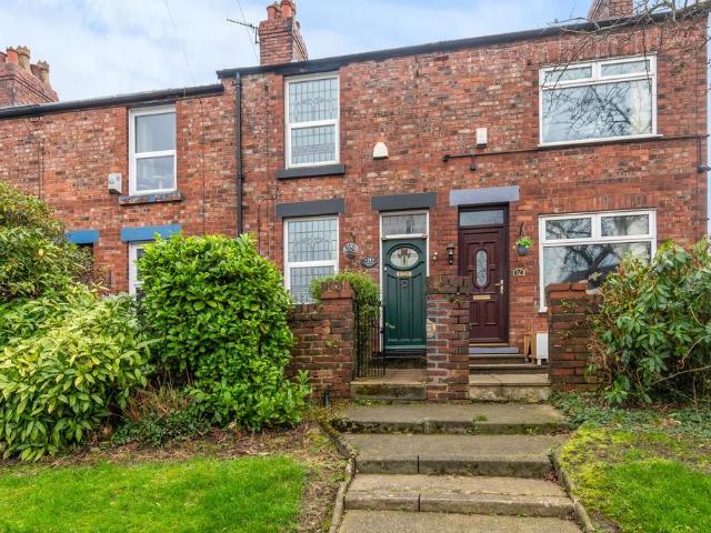 2 bedroom terraced house for sale