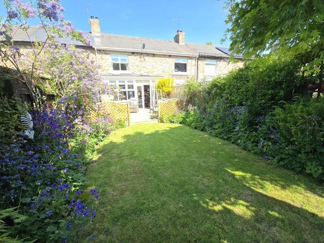 2 bedroom terraced house for sale