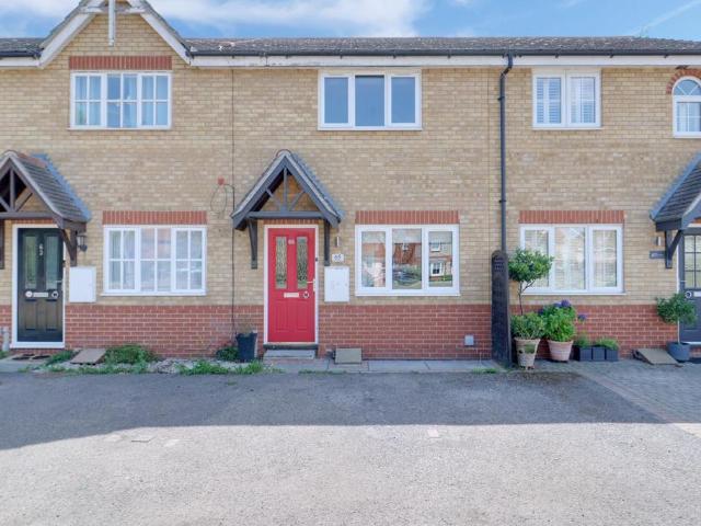 2 bedroom terraced house for sale