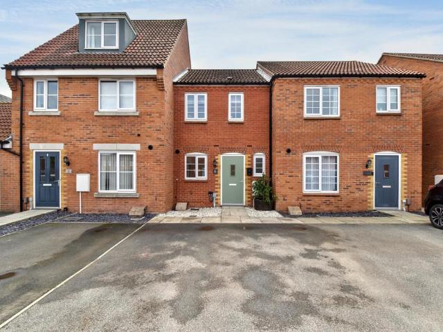 2 bedroom terraced house for sale
