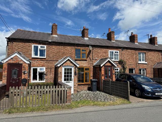 2 bedroom terraced house for sale